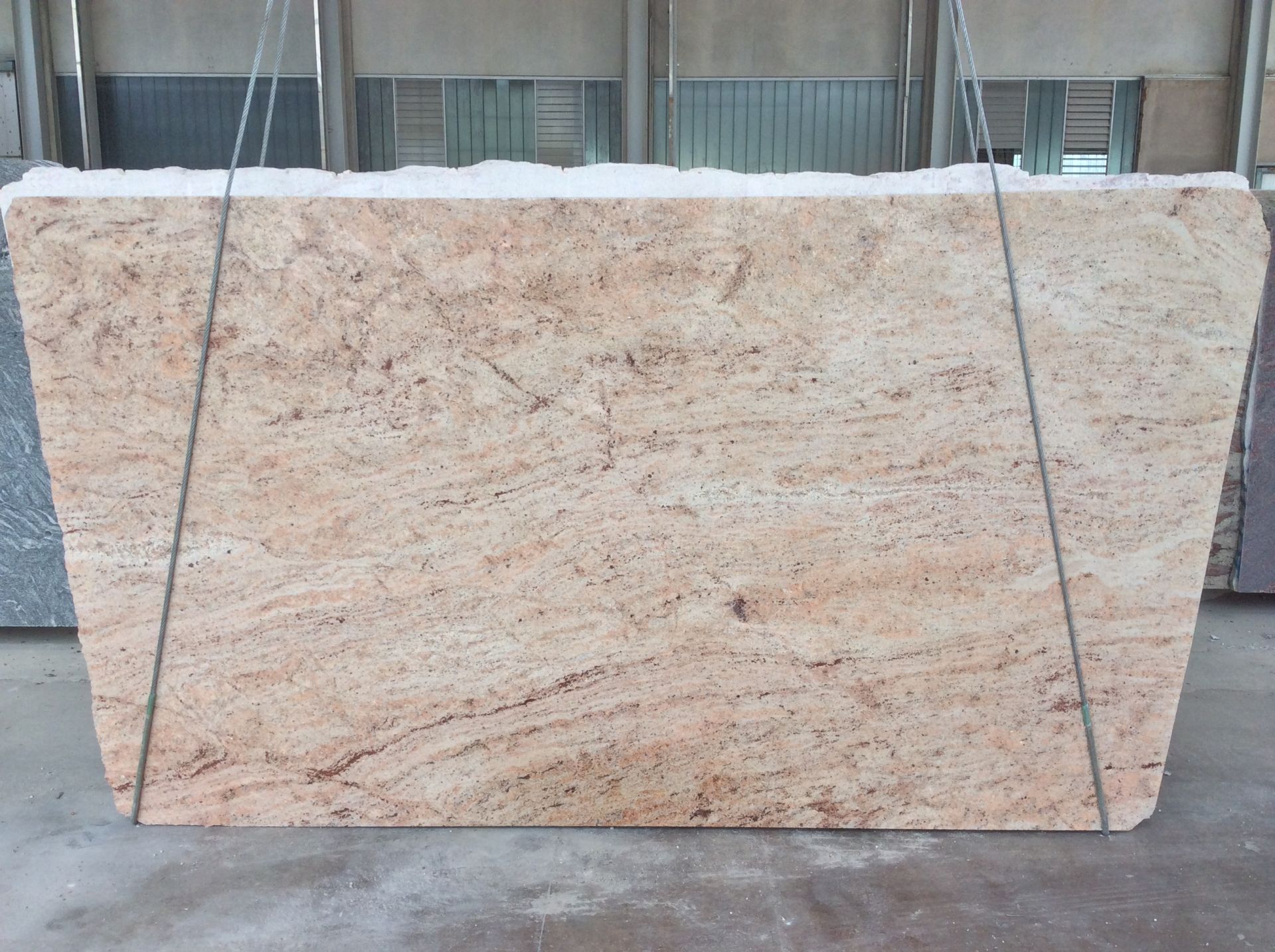 Granito Shivakashi prezzo lastre e blocchi | Ferrari Graniti