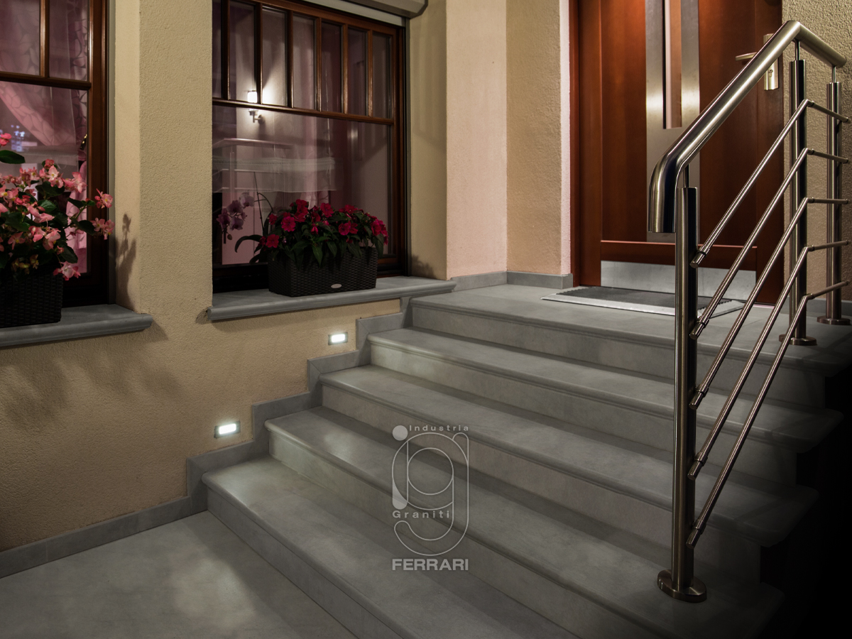 Scale | Ferrari Graniti